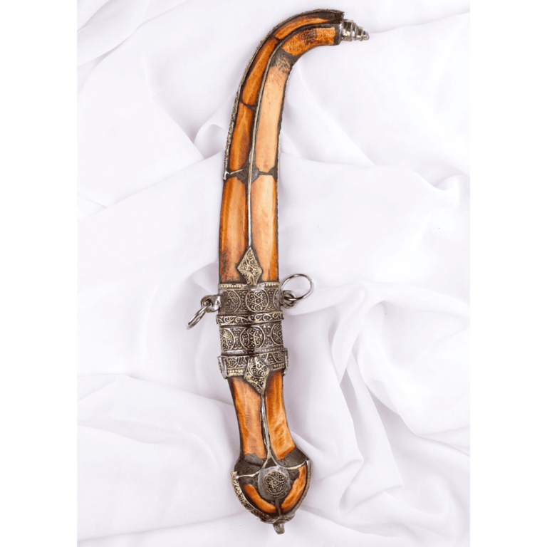 Handmade Moroccan Koummya Dagger | Berber Craftsmanship